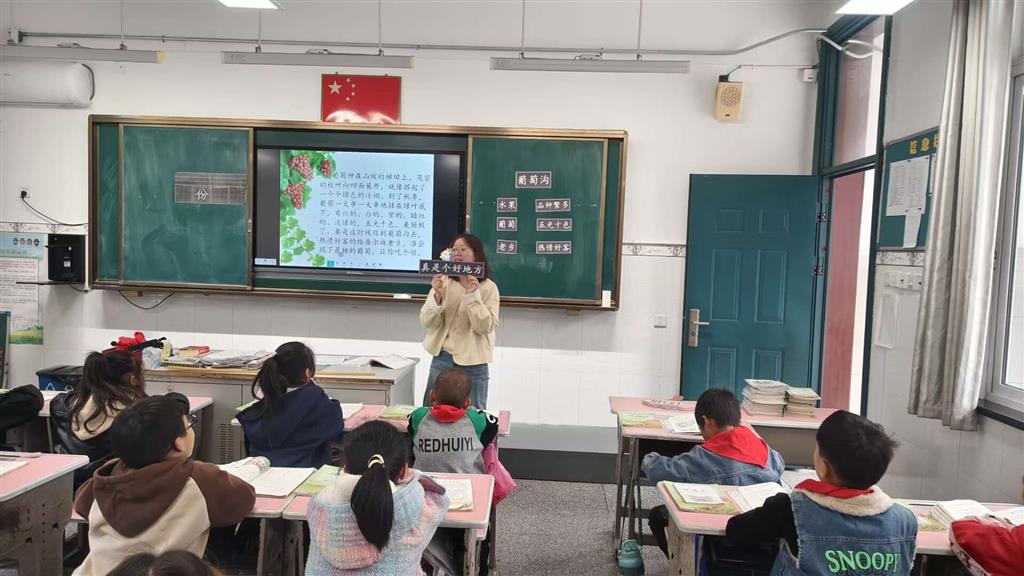 洛阳中心小学二年级语文教学活动-团队活动 - 常州市武进区洛阳中心小学